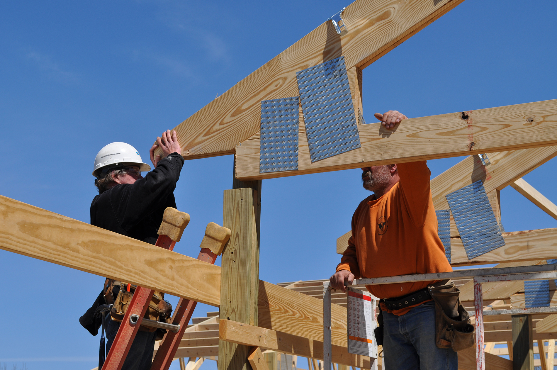 Post Frame & Pole Barn Building Construction